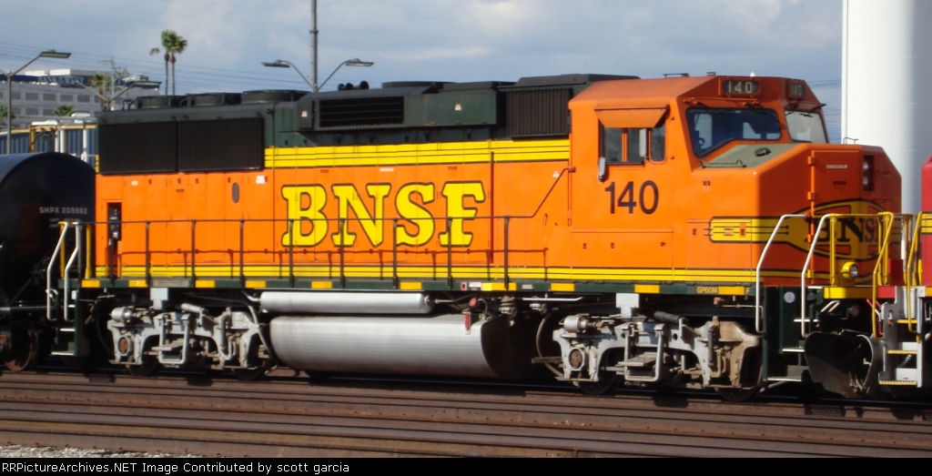 BNSF 140